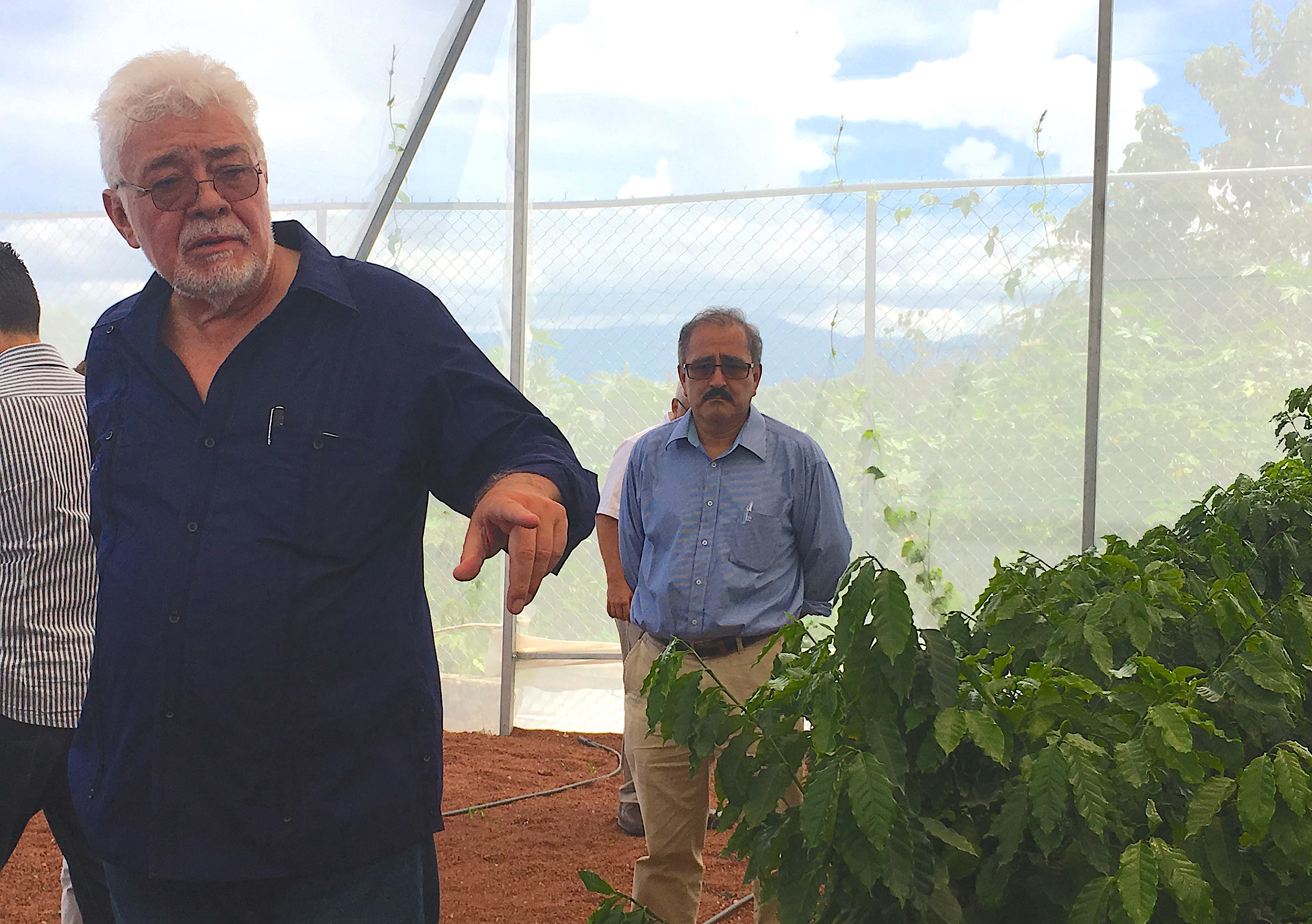 Dr Marcel Morales Ibarra - Imagen Agropecuaria